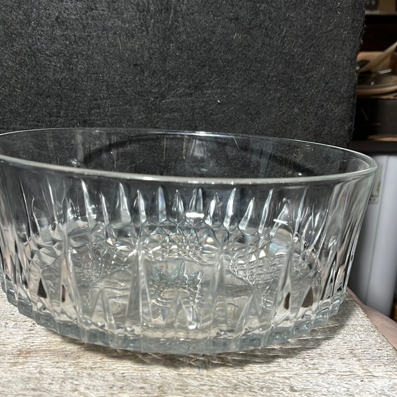Arcoroc | Dining | Arcoroc Glass Bowl French Detailed 9 Inches And ...